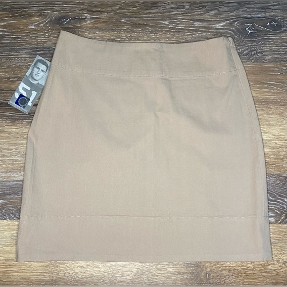 Penningtons | Skirts | Nwt Pennington Bailes Khaki Stadium Skirt Side ...